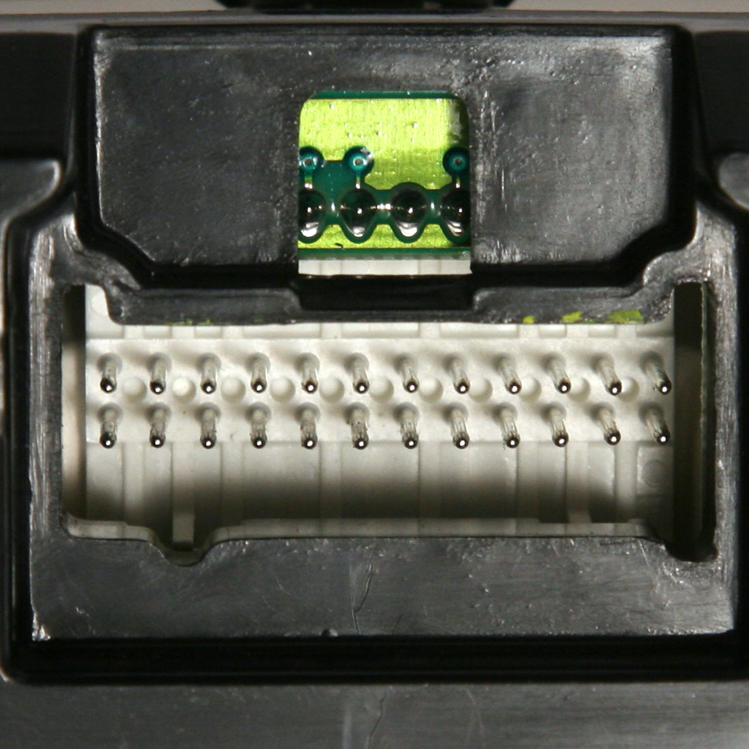 Delphi CL10009 Instrument Cluster | Autoplicity