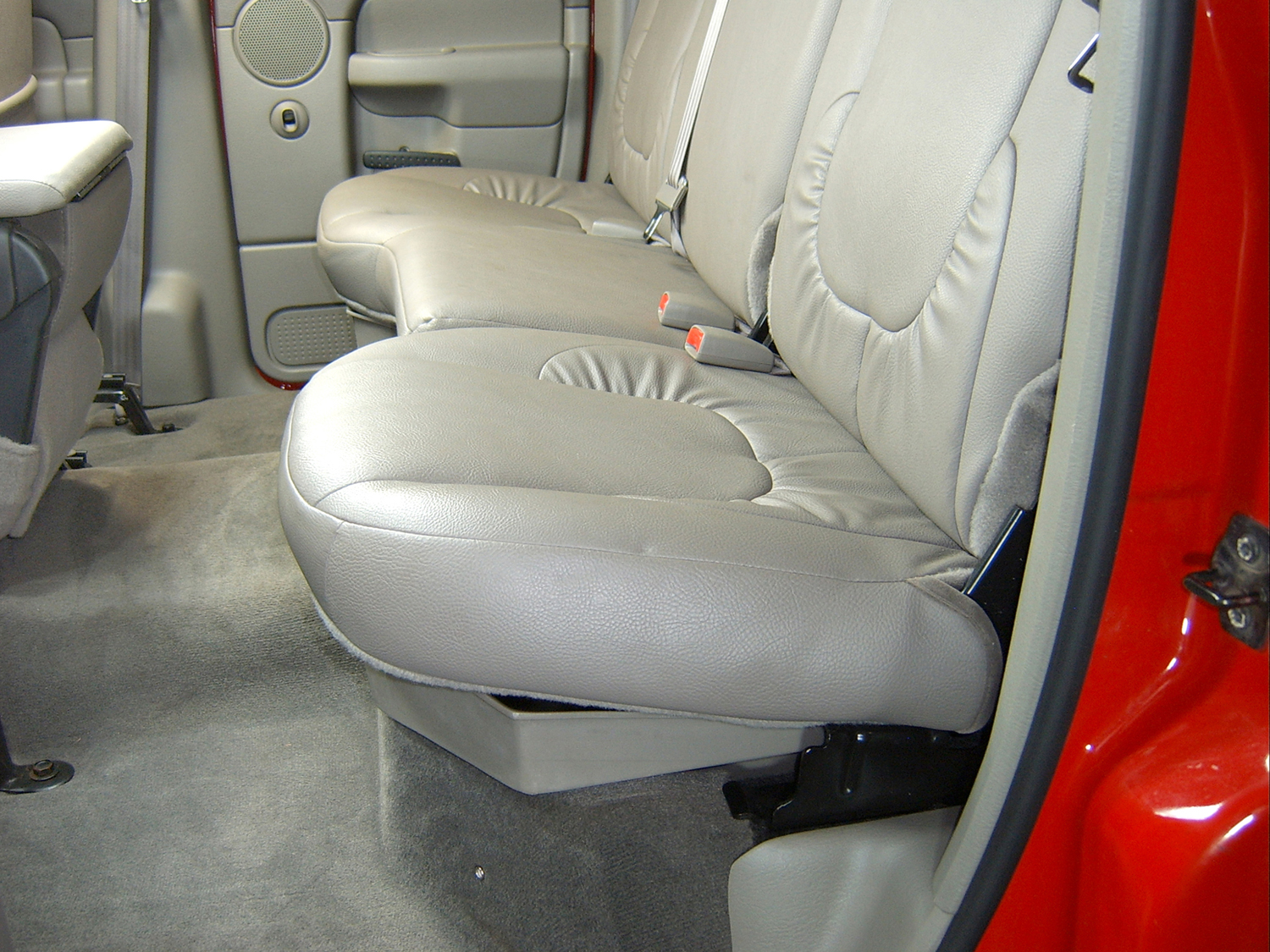 DU-HA 30017 Du-Ha Underseat Storage/gun Case | Autoplicity