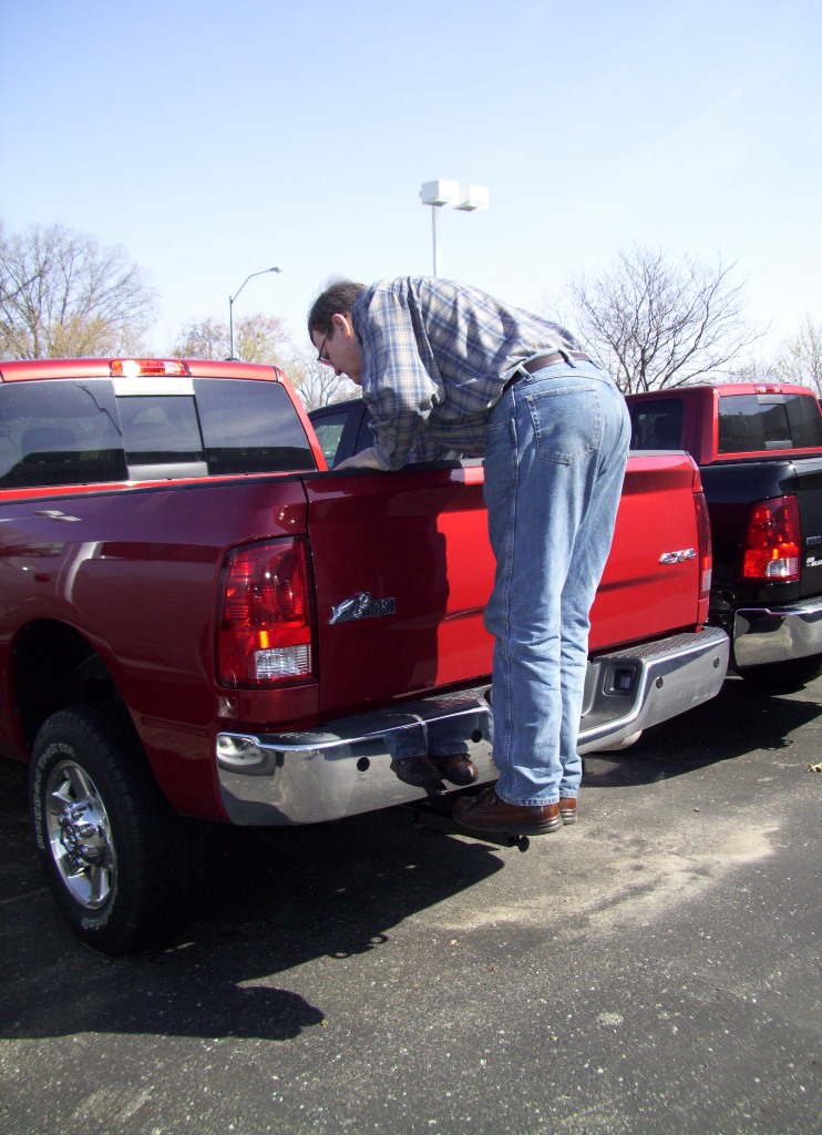 DoMore Truck 20301 Debo Step; Pull Out Tailgate Step; For Use W/factory ...