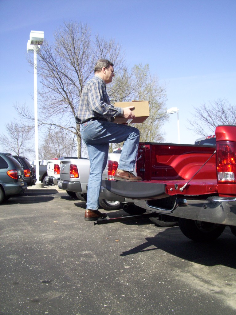 DoMore Truck 20301 Debo Step; Pull Out Tailgate Step; For Use W/factory ...