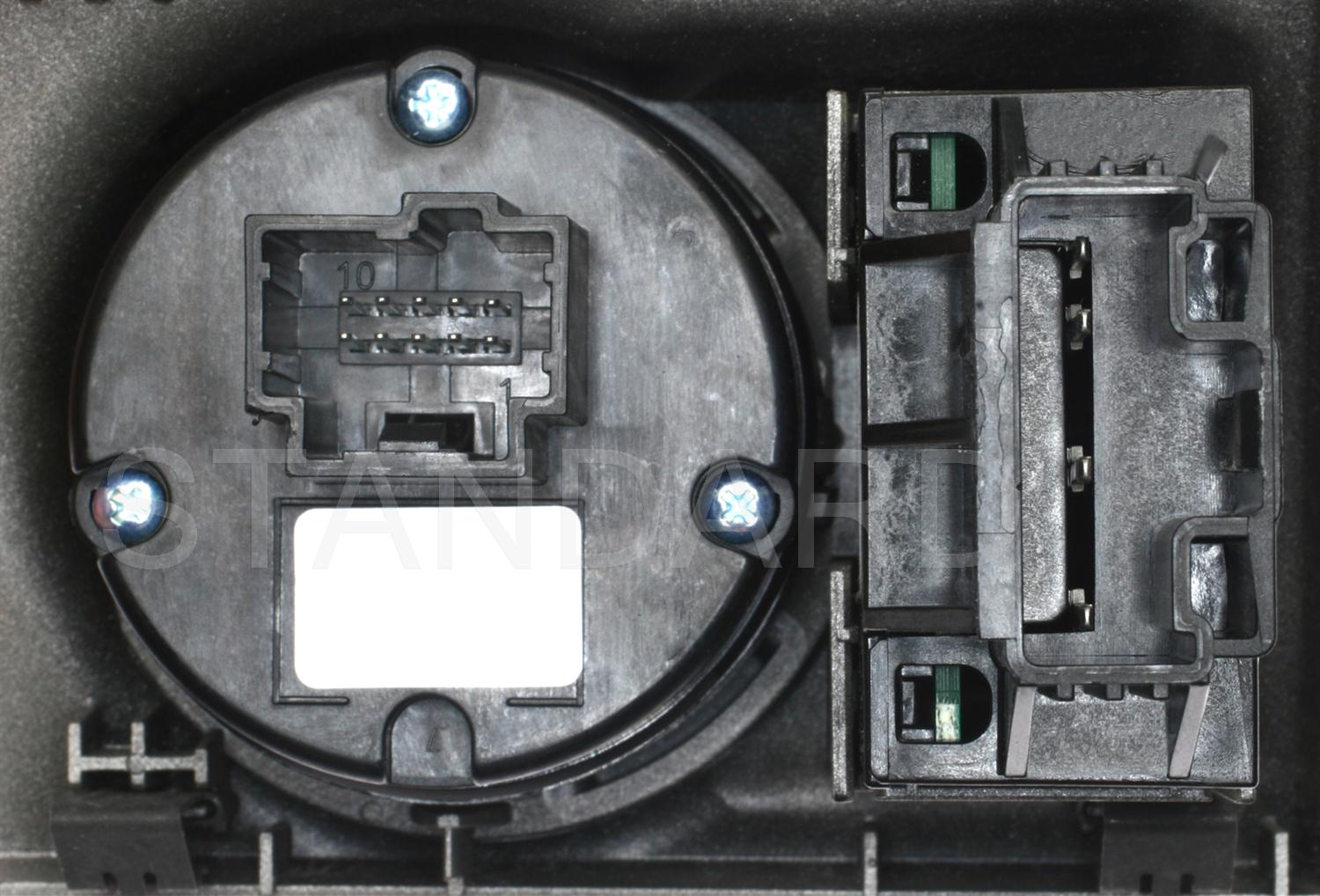 Standard Motor Products HLS-1458 Headlight Switch | Autoplicity
