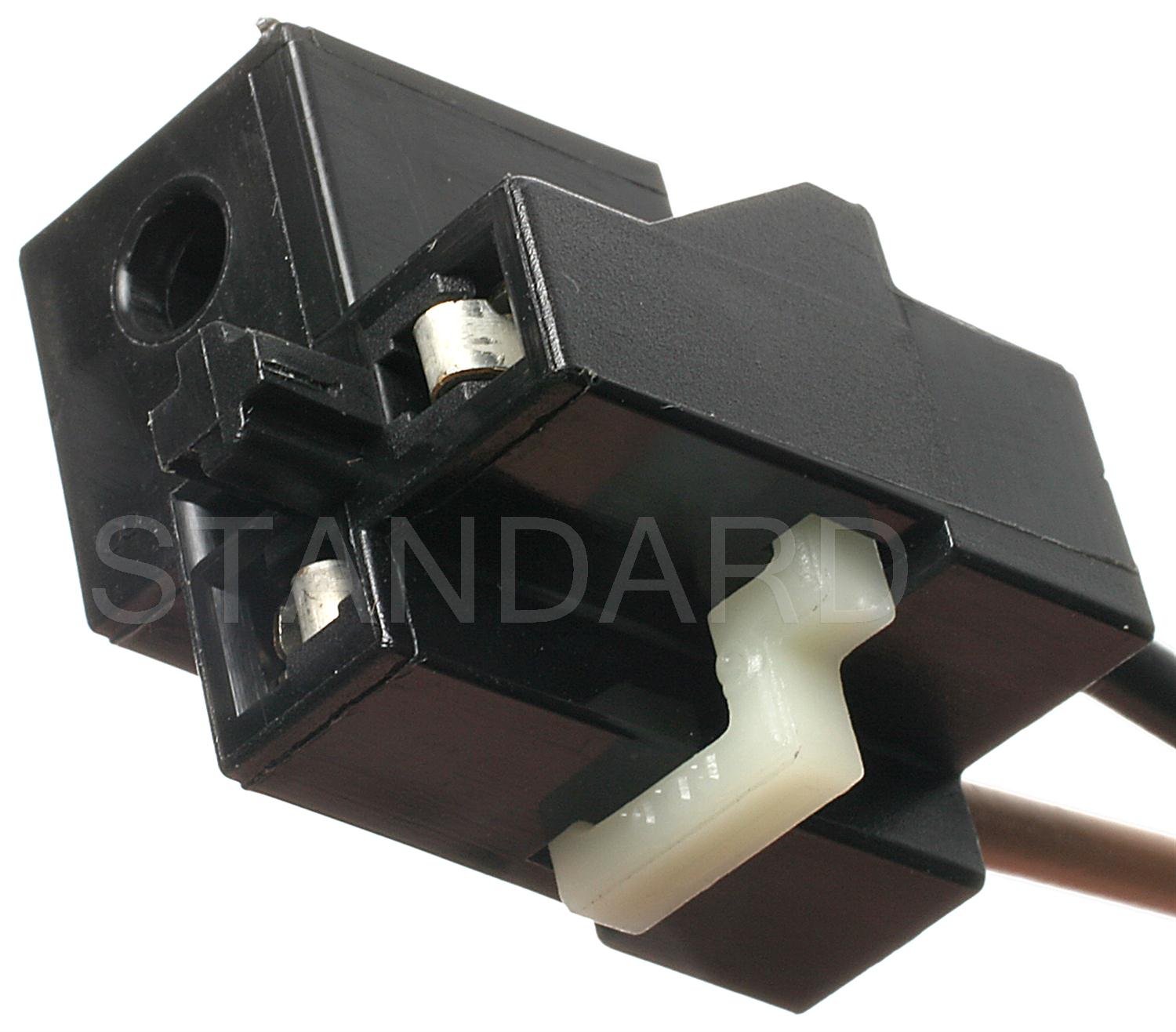 Standard Motor Products S541 Headlight Connector | Autoplicity