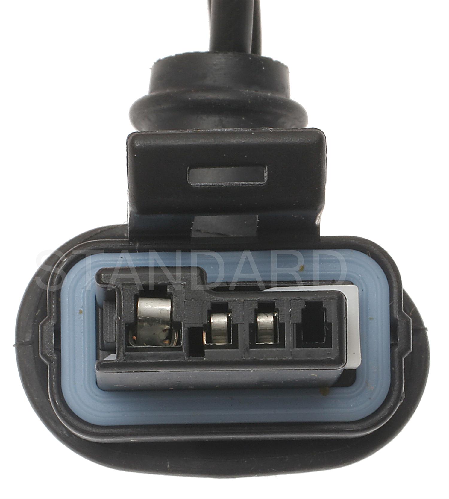 Standard Motor Products S552 Voltage Regulator Connector | Autoplicity
