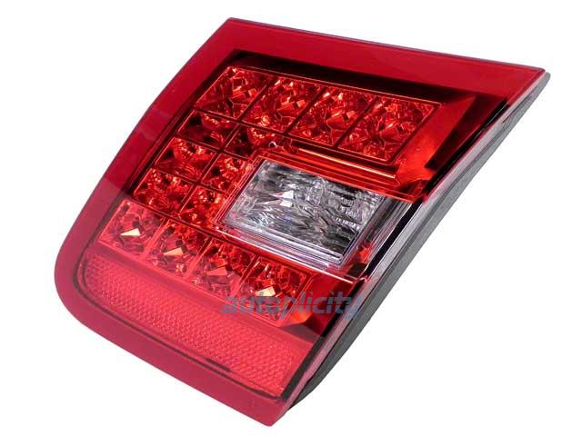 Ulo 212-906-02-58 Taillight Assembly | Autoplicity