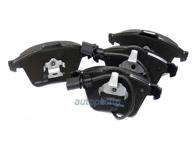 Hella 8E0-698-151 C Brake Pad Set | Autoplicity