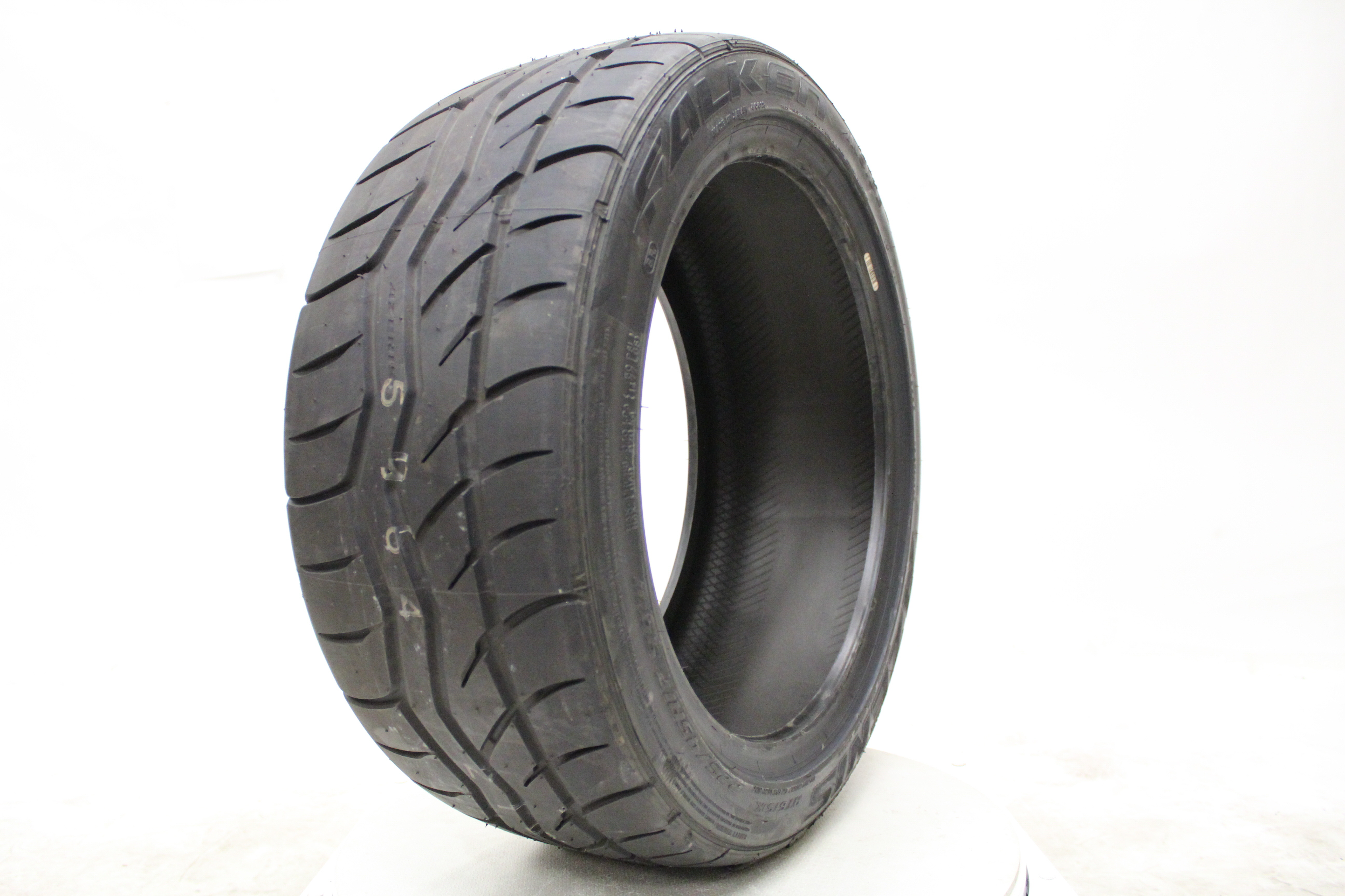 Falken Azenis RT-615 195/60R14 86H 28352440 | Autoplicity