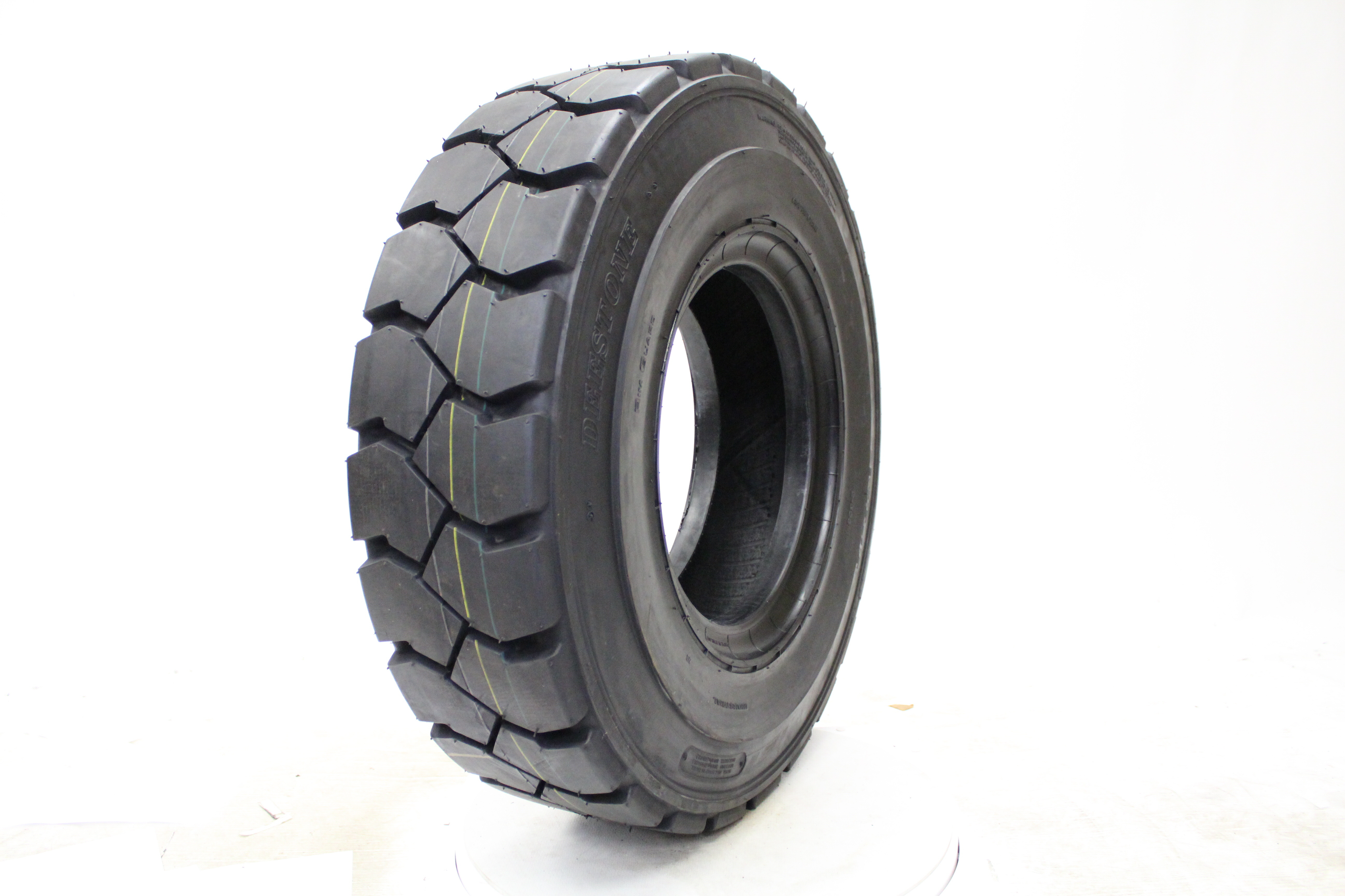 Deestone DS6135 Deestone D306 IND LUG RG WFLAP 700-12 | Autoplicity