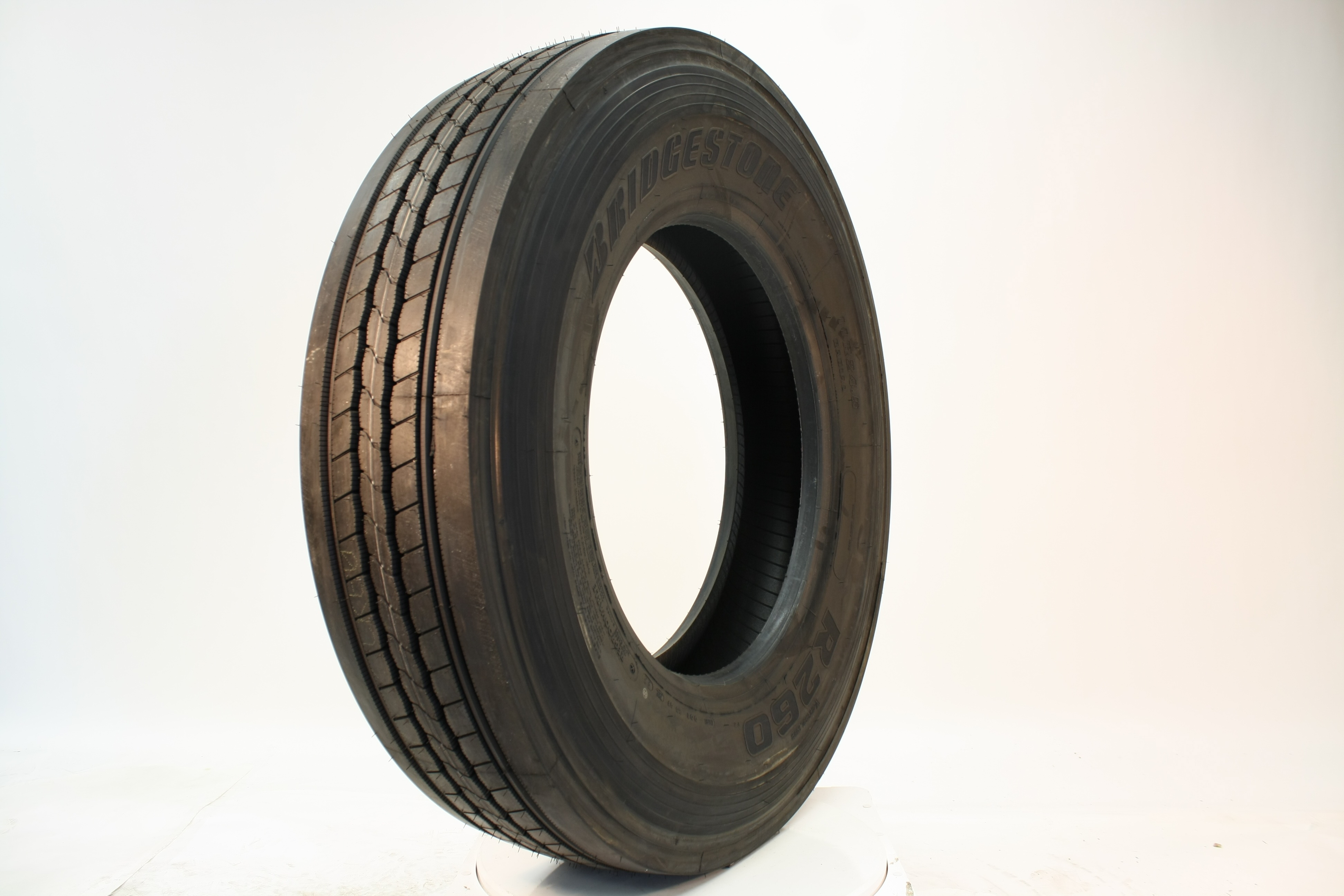 Bridgestone R260F R25 158880 | Autoplicity