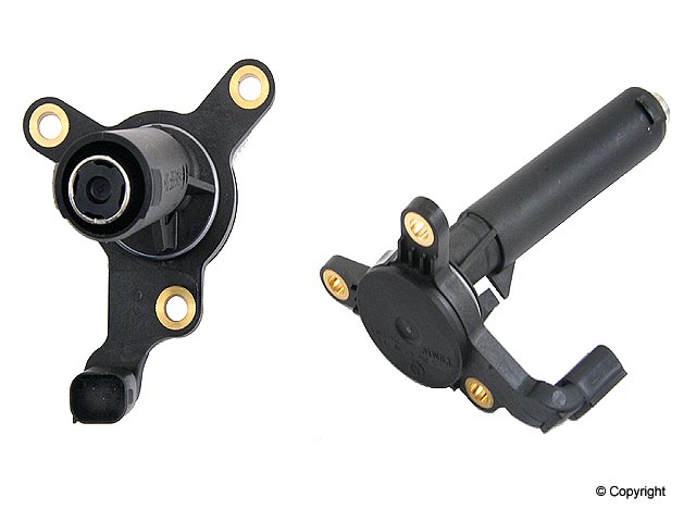 Genuine 0061533028 Mercedes 006 153 30 28 / Sender | Autoplicity