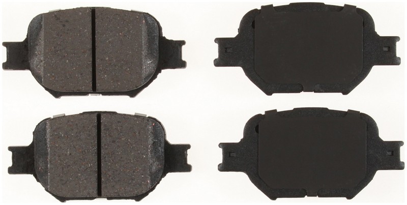 Bendix Brakes D817 Bendix Front Ceramic Disc Brake Pad Set | Autoplicity